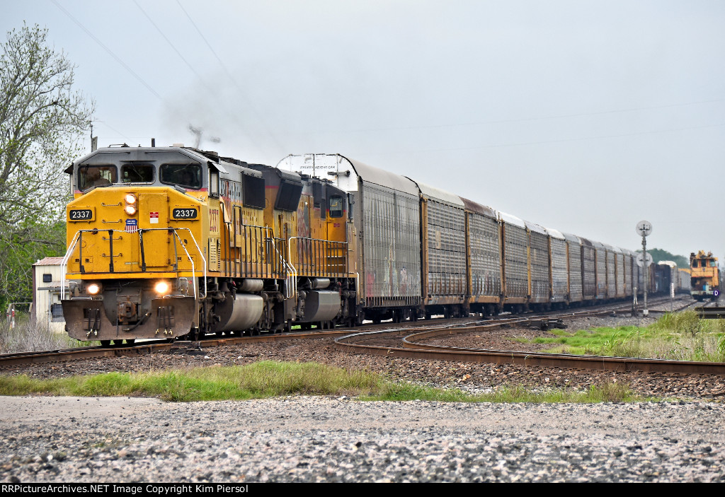 UP 2337 SD60M "Tri-Window"